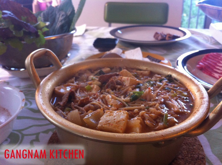 Chadolbagi-duenjang-jjigae (차돌박이 된장찌개): Soybean Paste Stew with Thinly ...