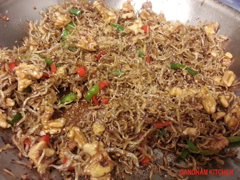 Myulchi-bokkeum (멸치볶음): Sautéed Tiny Dried Anchovies | GANGNAM KITCHEN